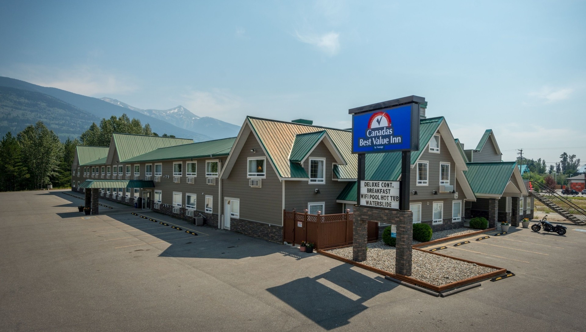 Canadas Best Value Inn Valemount Hotel